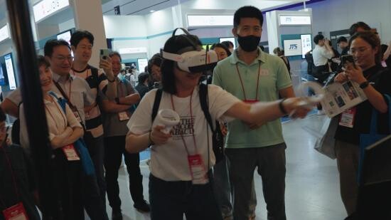 서울 코엑스서 체험하는 미래 기술…‘MVEX 2025’ 몰입형 공간 선보여